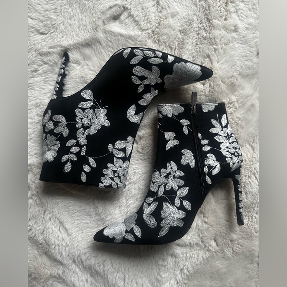 Zara | Shoes | Zara Flower Booties | Poshmark